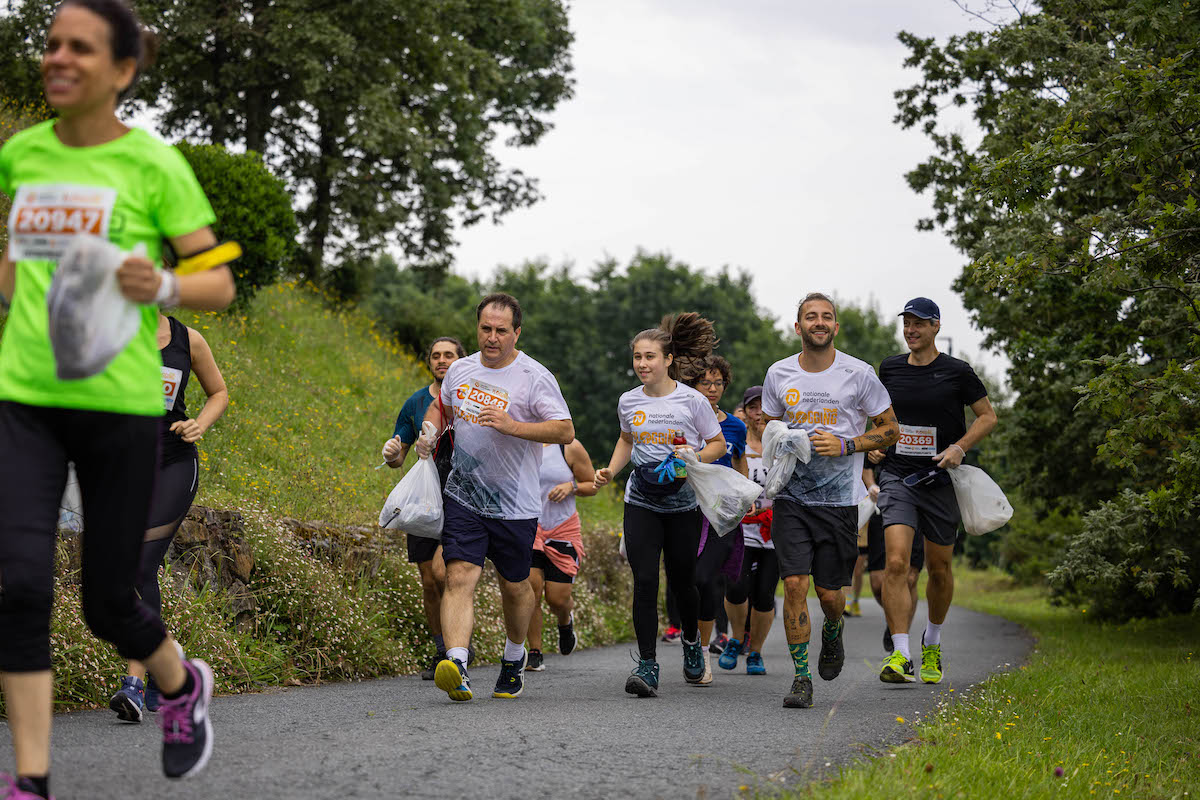 Nos movemos por el planeta participando en el Plogging Tour | Altafit ...